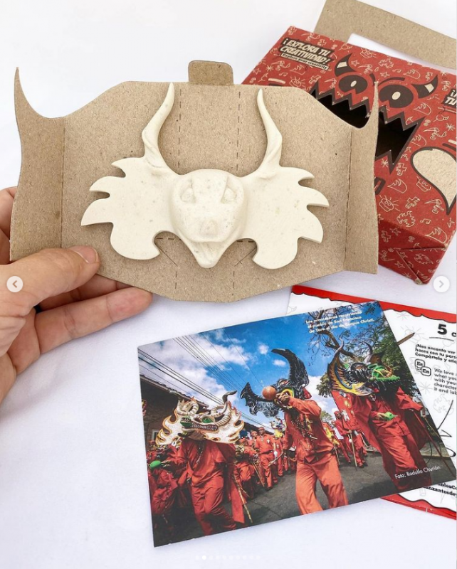 Charms diablos de yare archivos - Diablos Danzantes de Yare